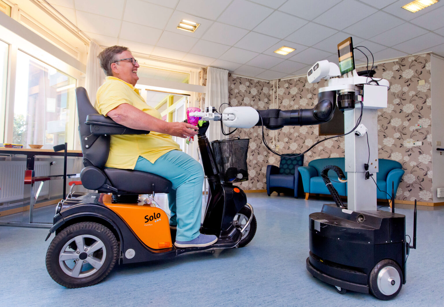 PARO Therapeutische Robot – ZorgBOTS