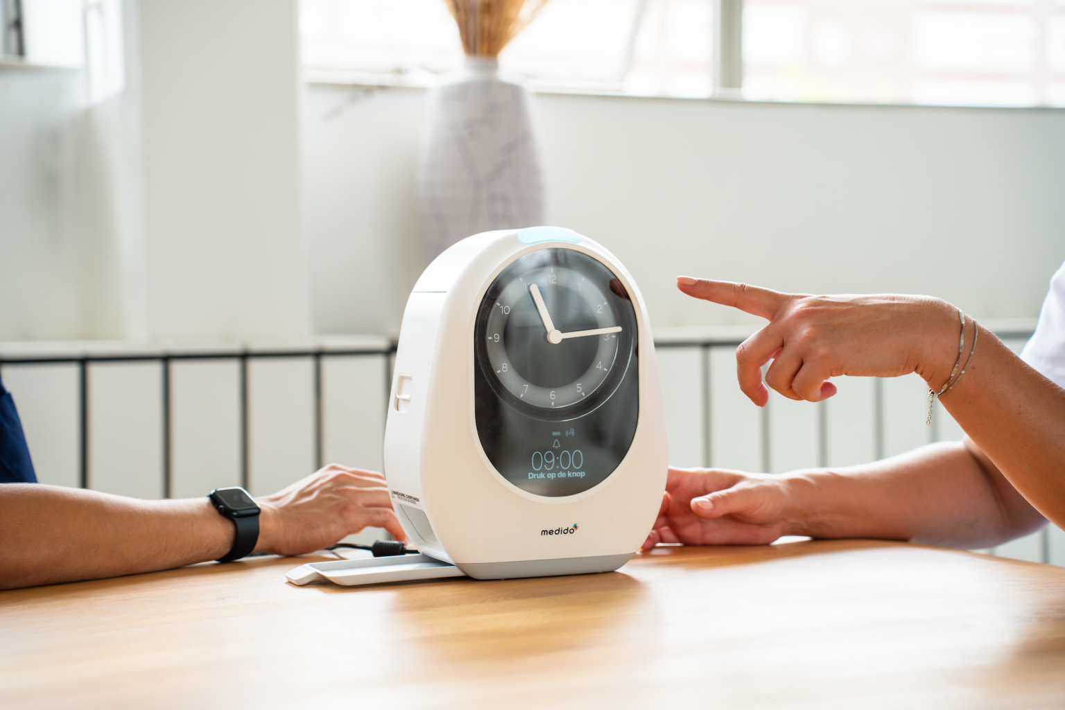 PARO Therapeutische Robot – ZorgBOTS